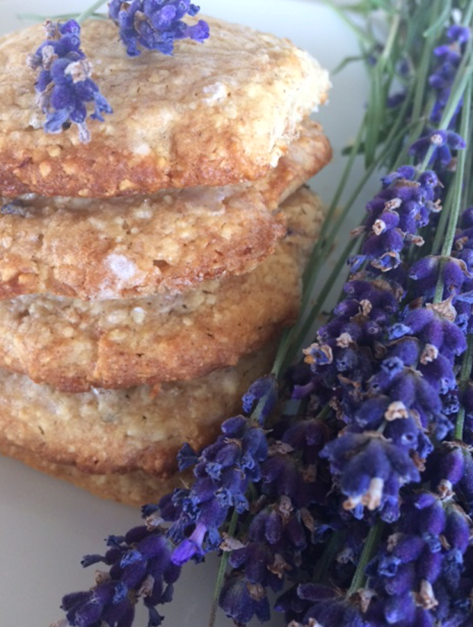 Crunchy lavender & lemon biscuits