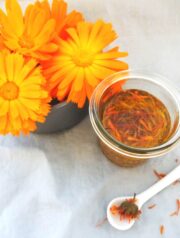 How to make Calendula oil and its uses for skin and hair ...