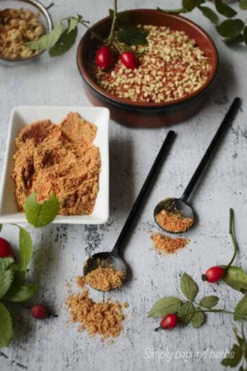 How to make Rosehip powder - SimplyBeyondHerbs