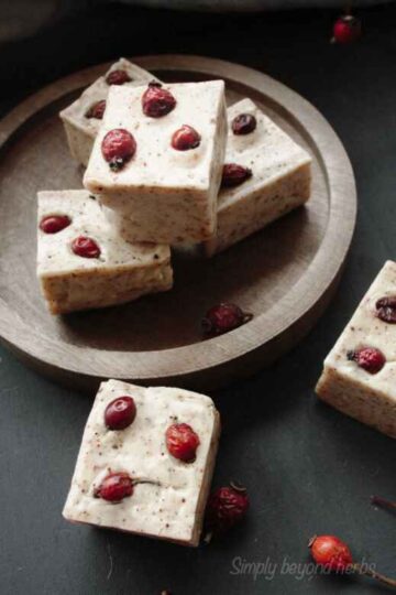Homemade soap recipe with rosehips + video - SimplyBeyondHerbs