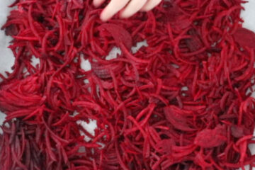 Beetroot powder recipe and its uses - SimplyBeyondHerbs