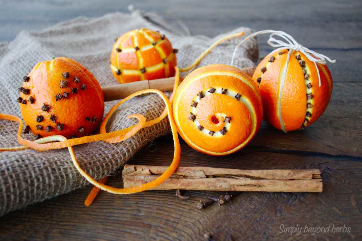 How to make orange pomanders with spices - SimplyBeyondHerbs