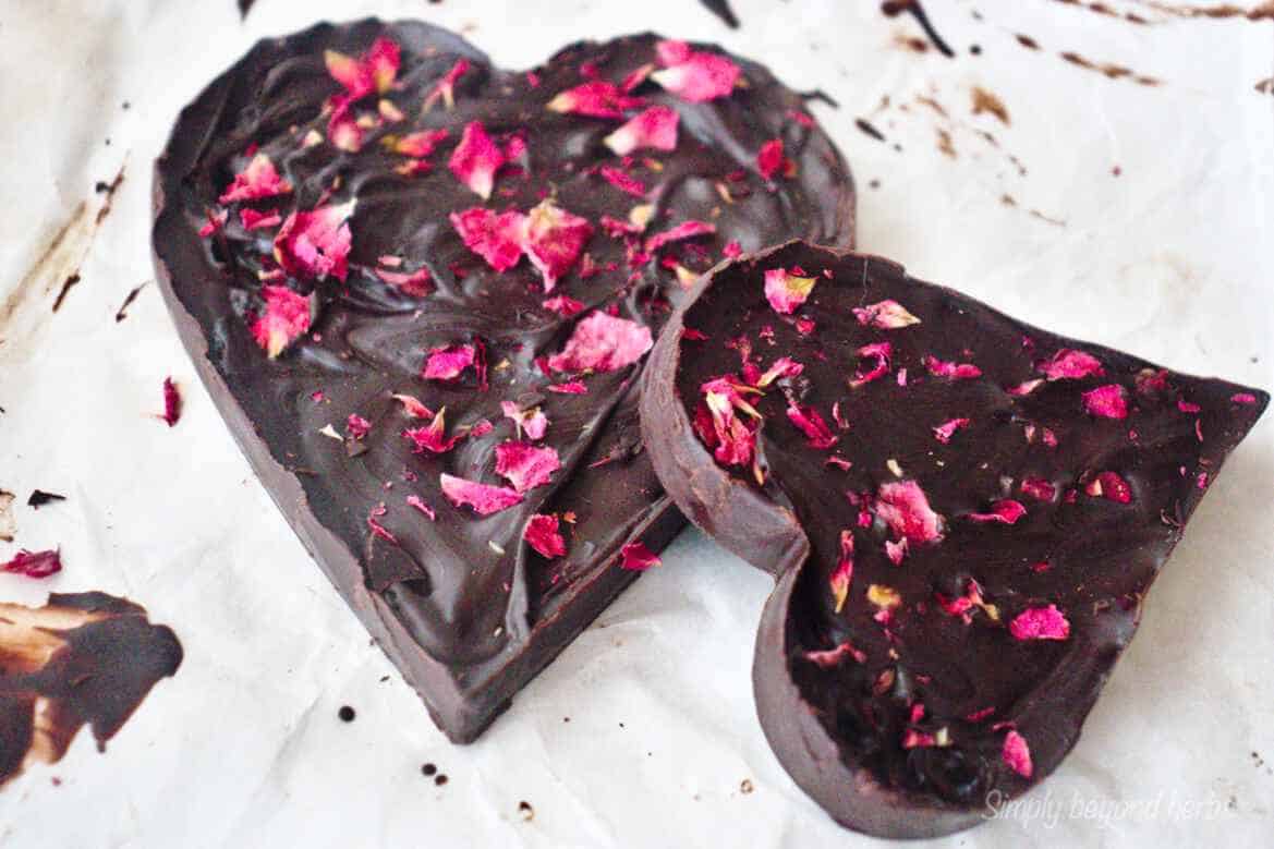 12 Hidden uses of Rose Petals - SimplyBeyondHerbs