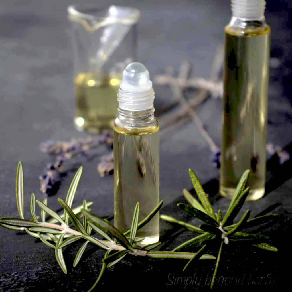 Simple DIY cuticle oil recipe to Strengthen Nails and Cuticles ...