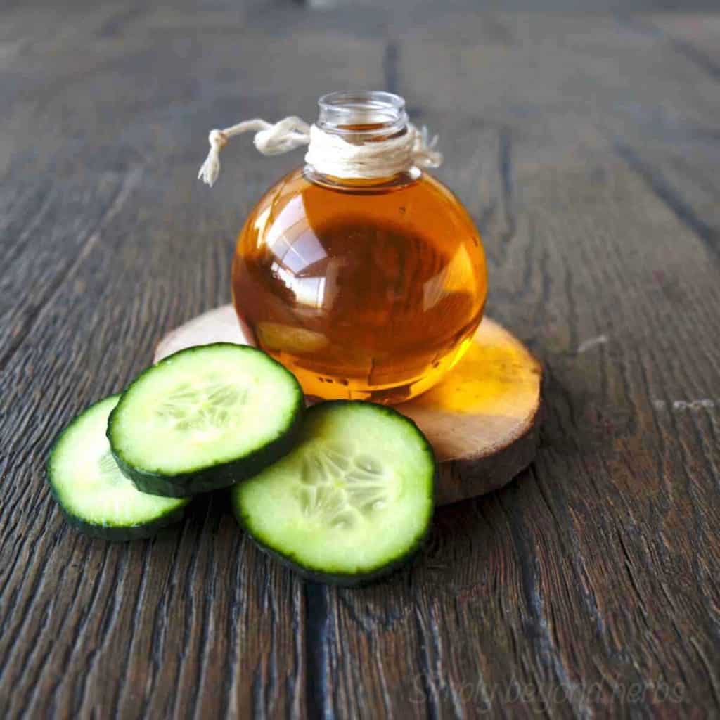 How to make Violet oil and its uses - SimplyBeyondHerbs