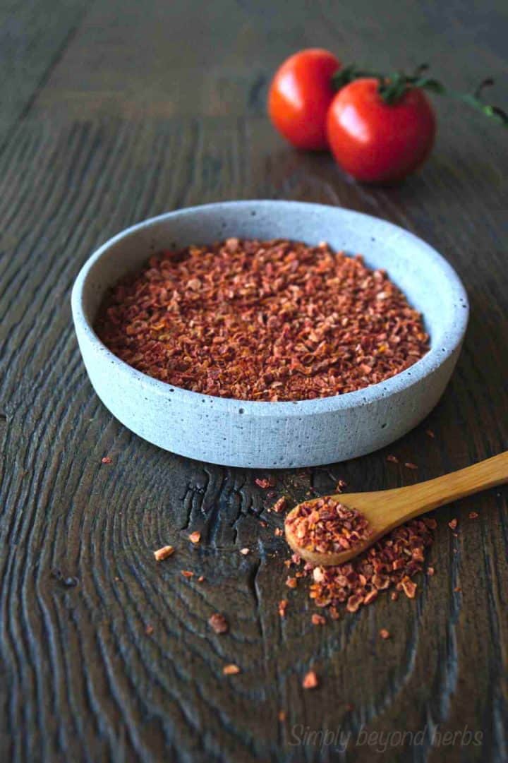 how to make tomato powder (3 ways) - SimplyBeyondHerbs