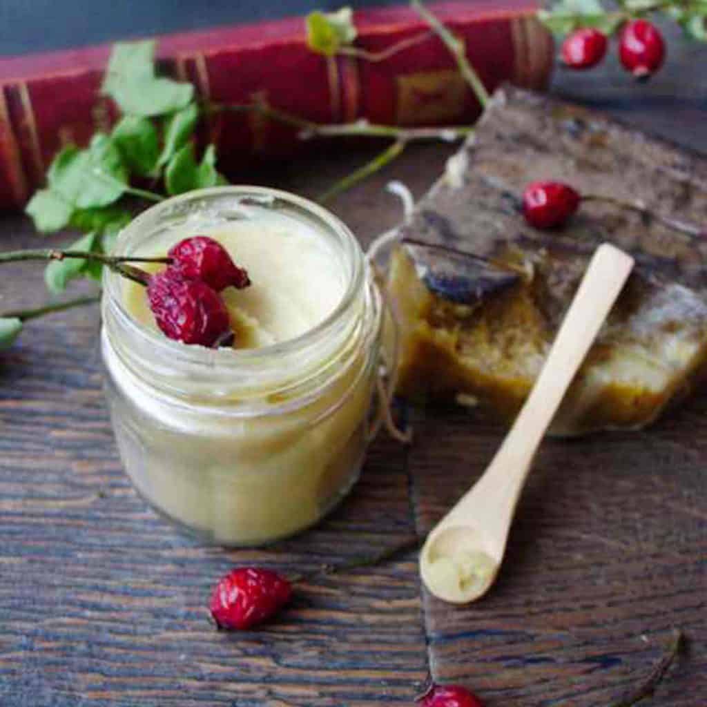 Make DIY eye cream for eye puffiness and dark circles. - SimplyBeyondHerbs