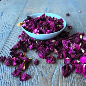 Make rose petal powder recipe for glowing skin - SimplyBeyondHerbs
