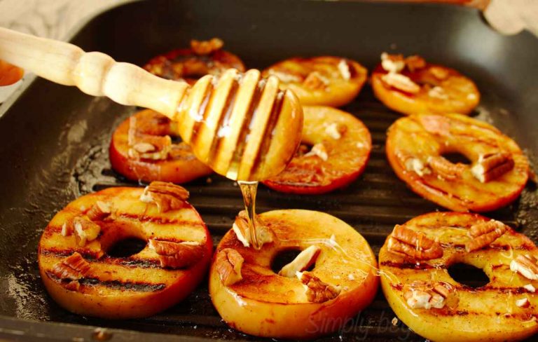 Easy Grilled apples with cinnamon and honey - SimplyBeyondHerbs