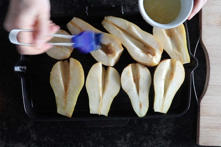 Easy Grilled pears recipe - SimplyBeyondHerbs