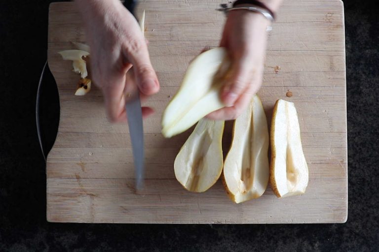 Easy Grilled pears recipe - SimplyBeyondHerbs