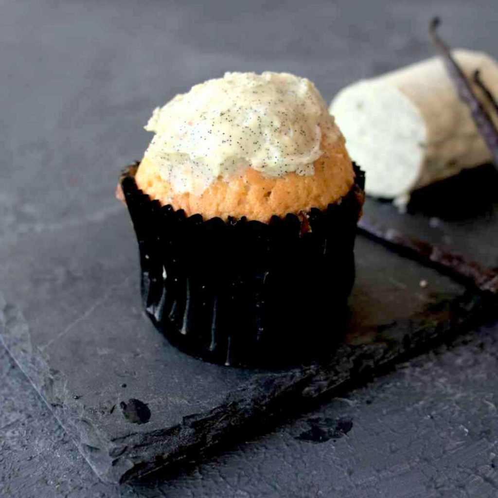 Simple vanilla muffin recipe - SimplyBeyondHerbs