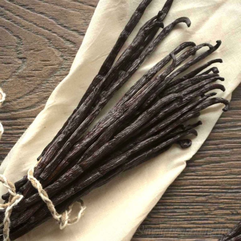 Homemade vanilla simple syrup - SimplyBeyondHerbs