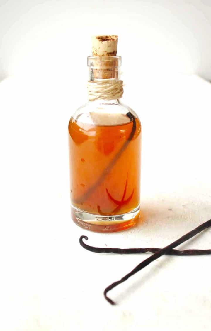 Homemade Vanilla liqueur recipe from fresh vanilla beans ...