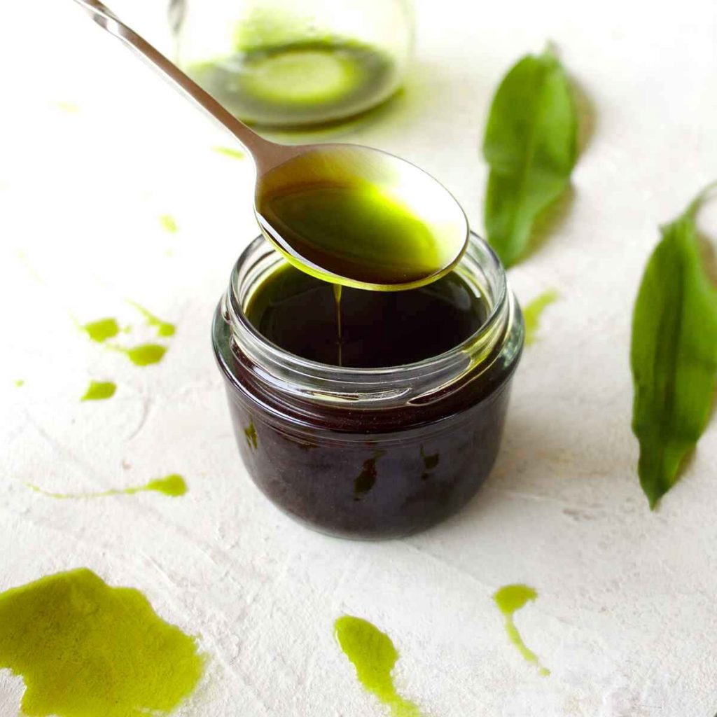 How to make Green Herb Oil using fresh herbs - SimplyBeyondHerbs