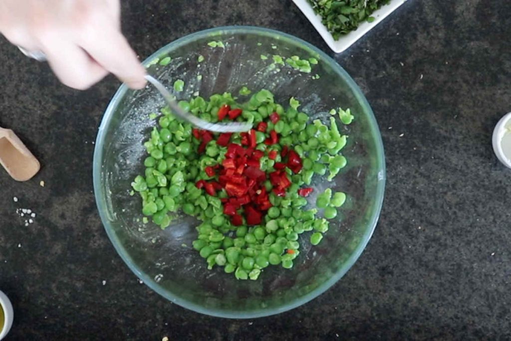 Easy homemade Nando's Macho Peas recipe - SimplyBeyondHerbs