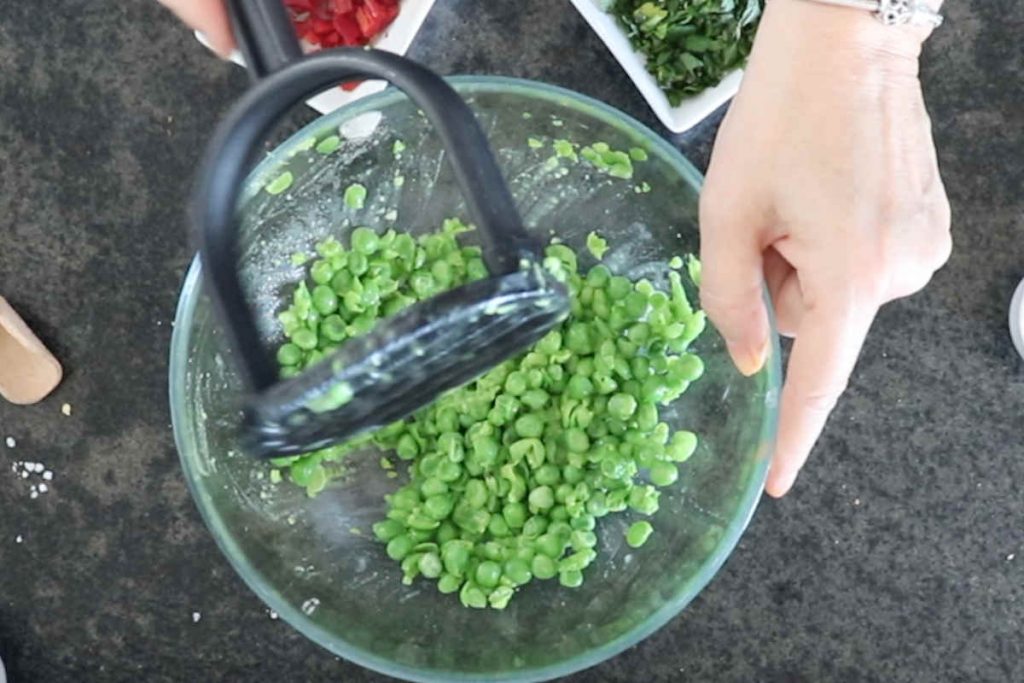 Easy homemade Nando's Macho Peas recipe - SimplyBeyondHerbs