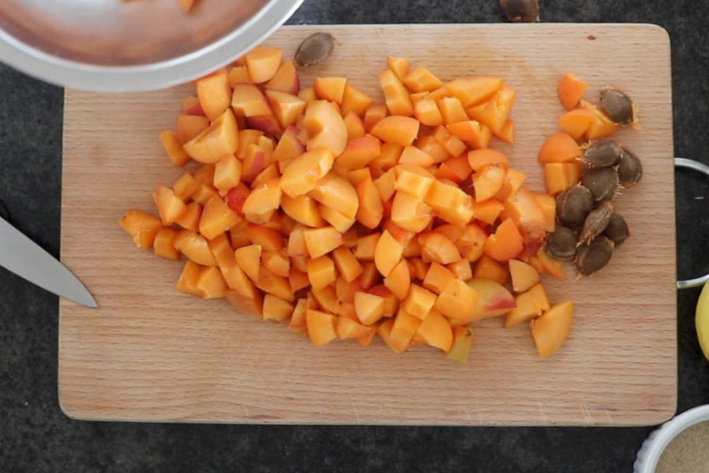 Apricot preserves recipe: One apricot jam jar batch - SimplyBeyondHerbs