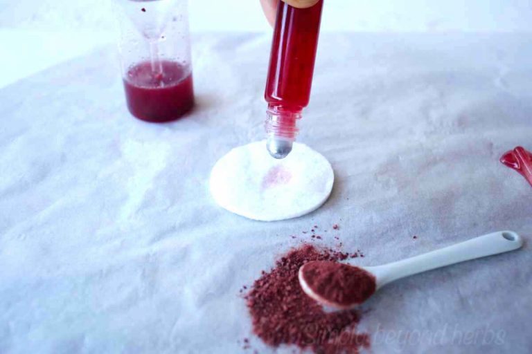 How to make beetroot lip balm for a naturally pink tint - SimplyBeyondHerbs