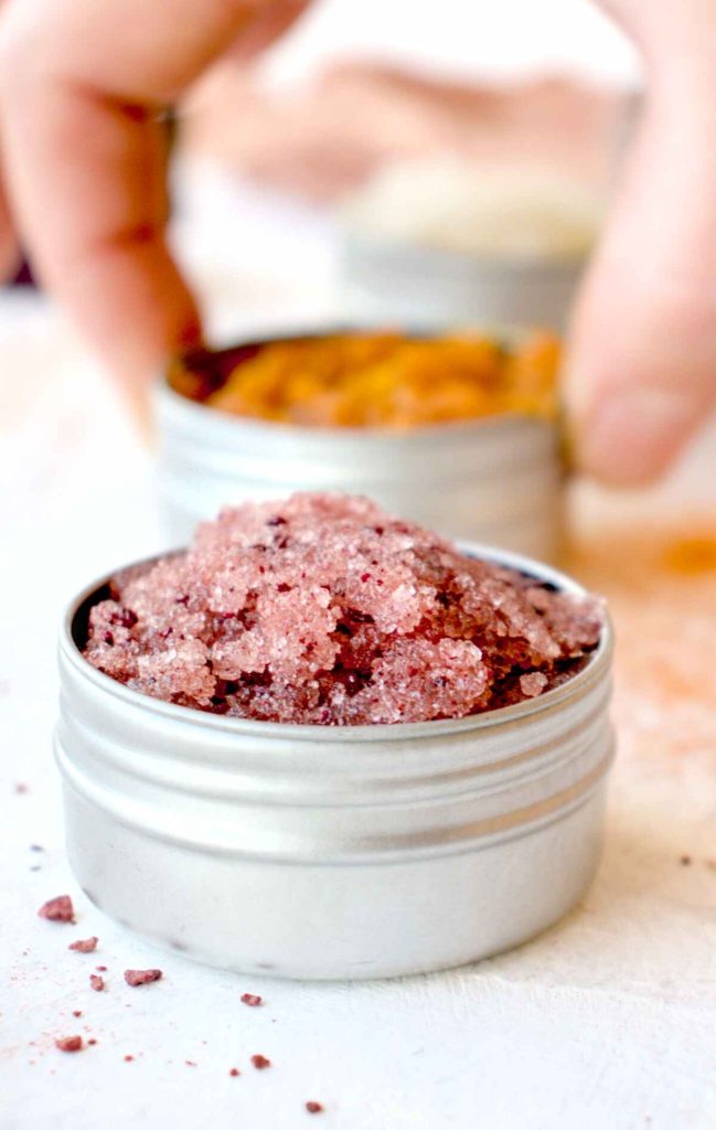 Exfoliating lip scrub homemade: DIY lip scrub recipe - SimplyBeyondHerbs