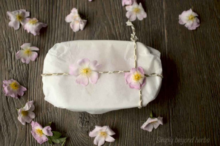 Enfleurage process - cold or hot method to capture the fragrance ...