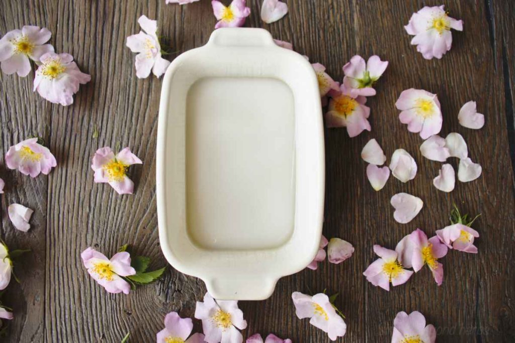 Enfleurage process - cold or hot method to capture the fragrance ...