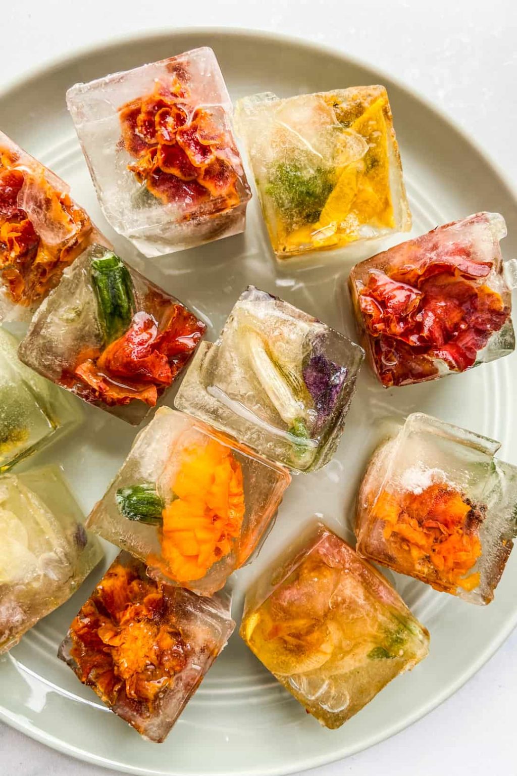 Flowers we Eat: 100+ Delicious Recipes Using Edible Flowers ...