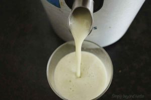 3 Refreshing Pear Juice Recipes - SimplyBeyondHerbs